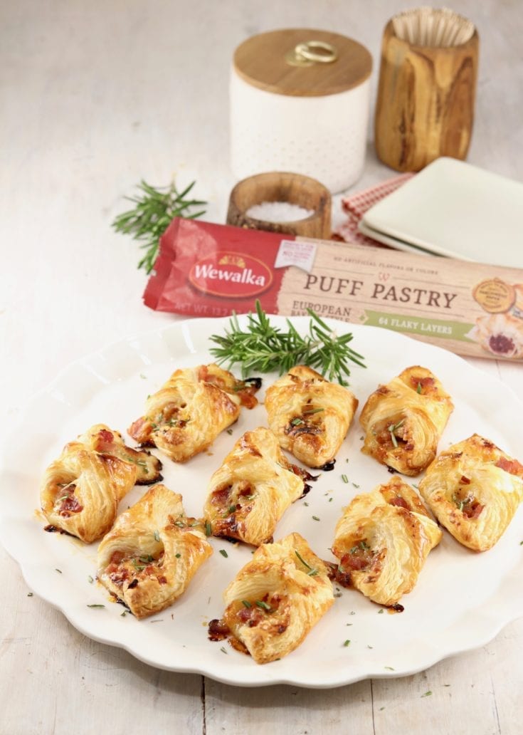 Ham and Cheese Party Puffs - Miss in the Kitchen