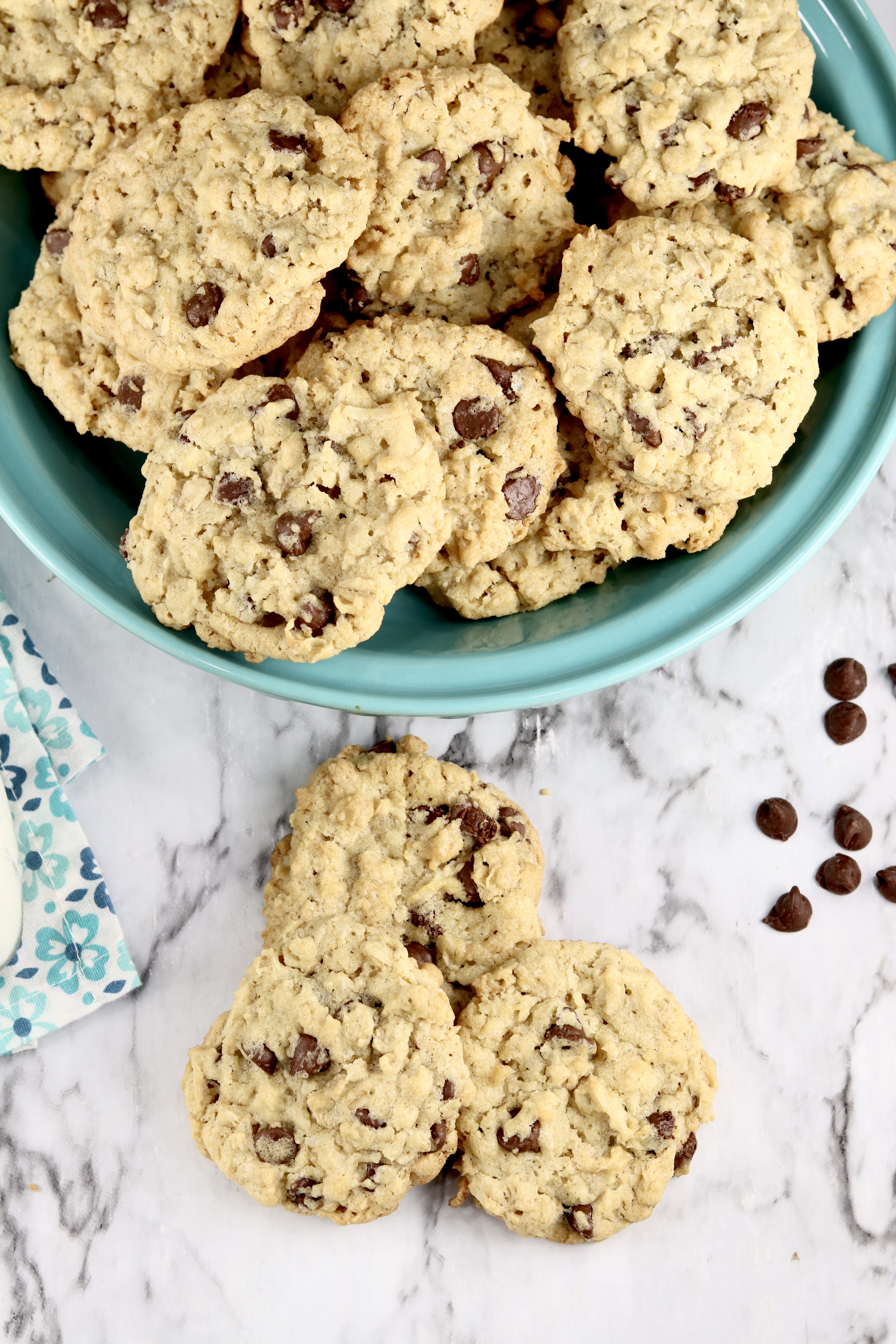 Dish Pan Cookies {One Bowl - No Mixer} - Miss in the Kitchen