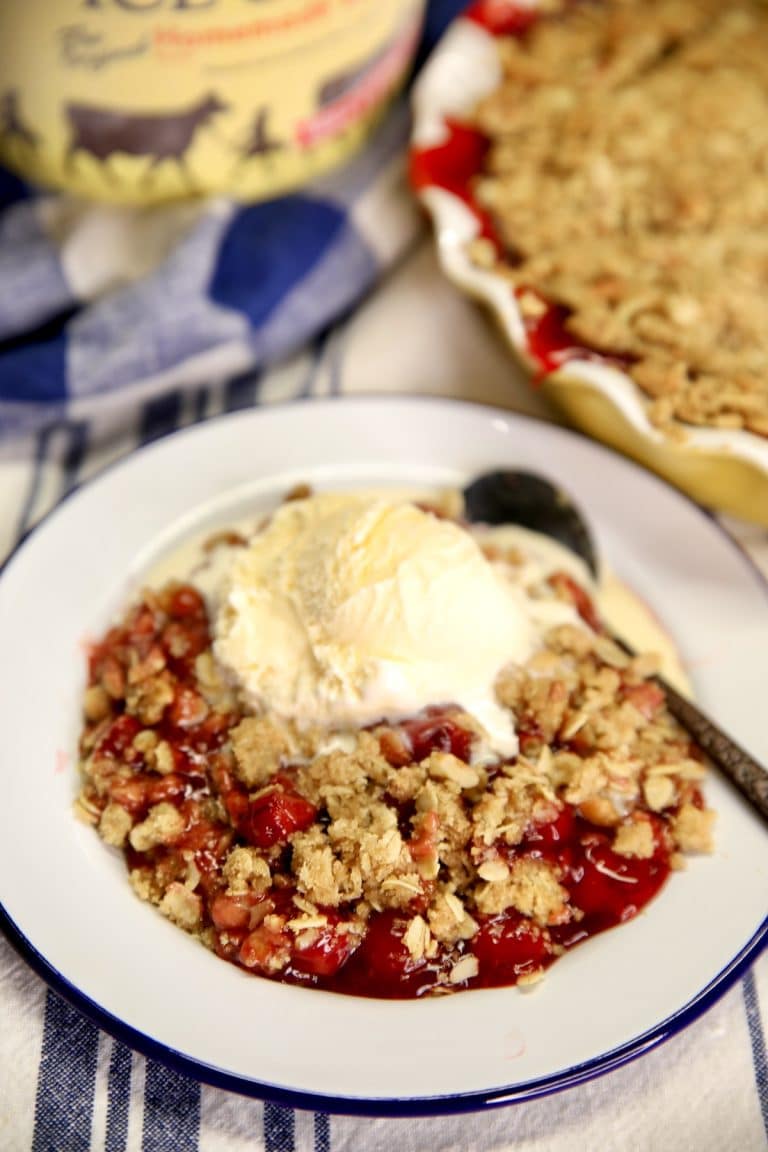 Easy Cherry Crisp Recipe (with cherry pie filling) - Miss in the Kitchen