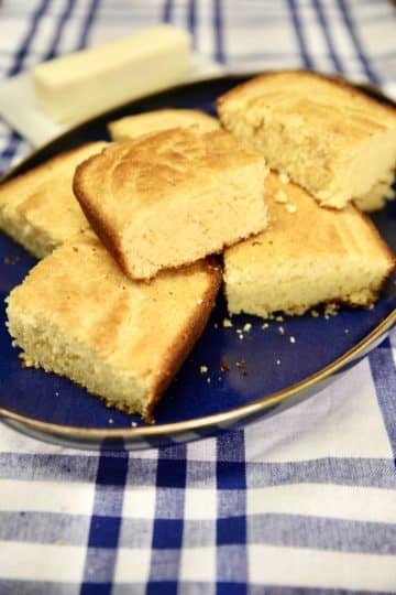 Cornbread {Easy Homemade Recipe} - Miss in the Kitchen