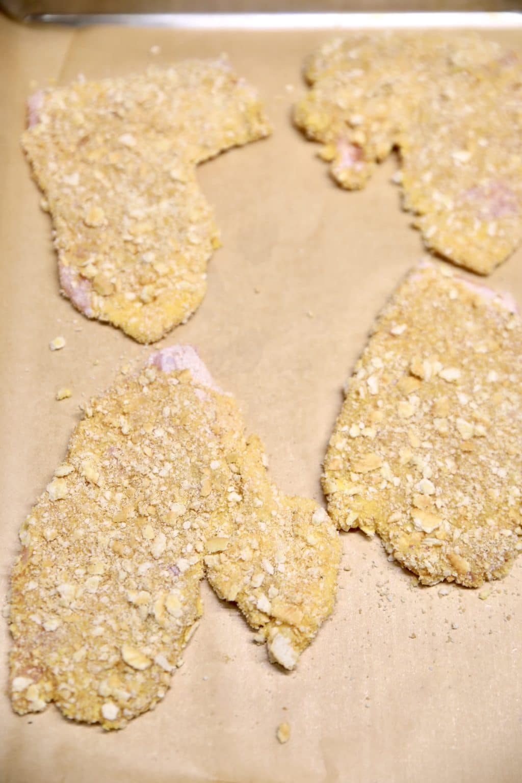 Crispy Pork Cutlets Recipe (with Honey Garlic Sauce) - Miss in the Kitchen