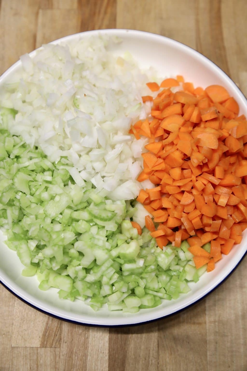 Minestrone (30 Minute Recipe) - Miss in the Kitchen