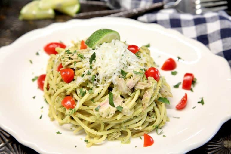 Green Spaghetti (with Chicken) - Miss in the Kitchen