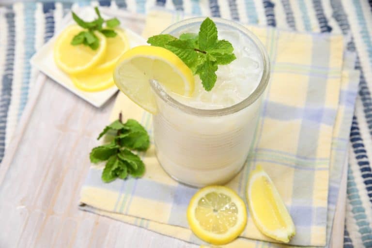 Creamy Lemonade (with Sweetened Condensed Milk) - Miss in the Kitchen