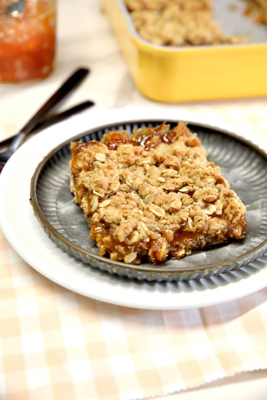 Peach Bars (with oatmeal cookie crumble) - Miss in the Kitchen