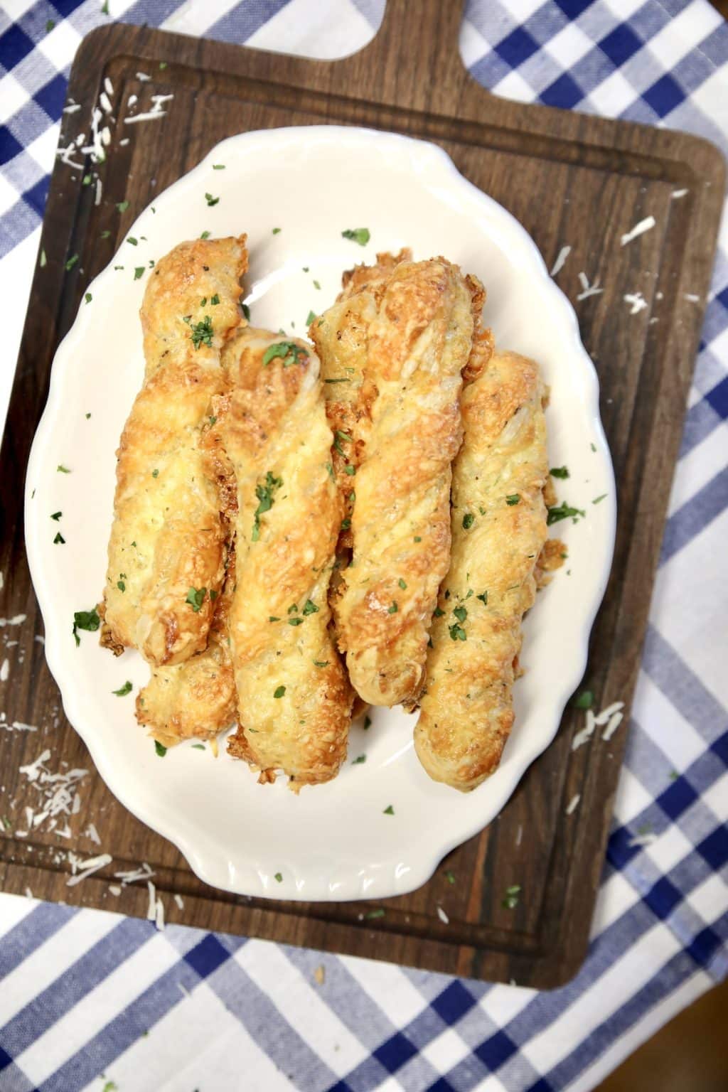 Puff Pastry Cheese Twists (Easy Appetizer) - Miss in the Kitchen