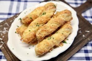 Puff Pastry Cheese Twists (Easy Appetizer) - Miss in the Kitchen